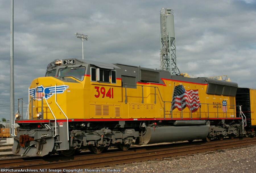 UP 3941 SD70M
